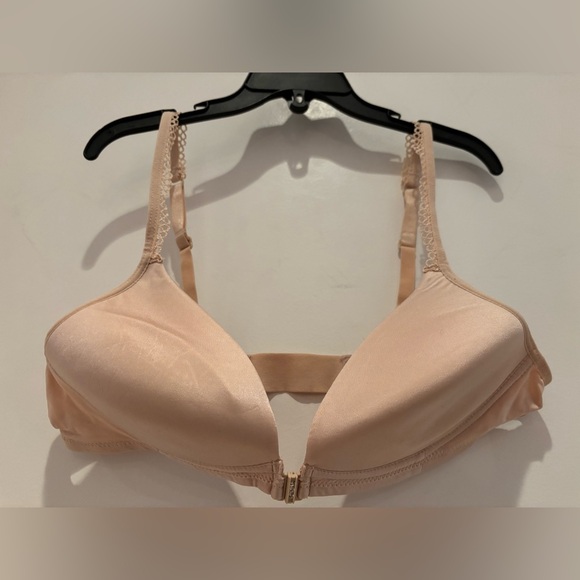 Playtex | Intimates & Sleepwear | New Playtex Lightly Padded Frontclose ...